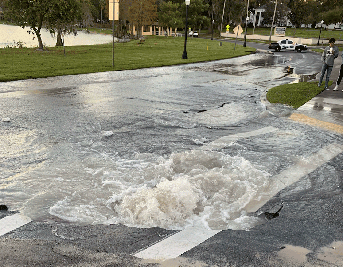 Burst Pipe Spewing Water Onto Lake Morton Drive - LkldNow