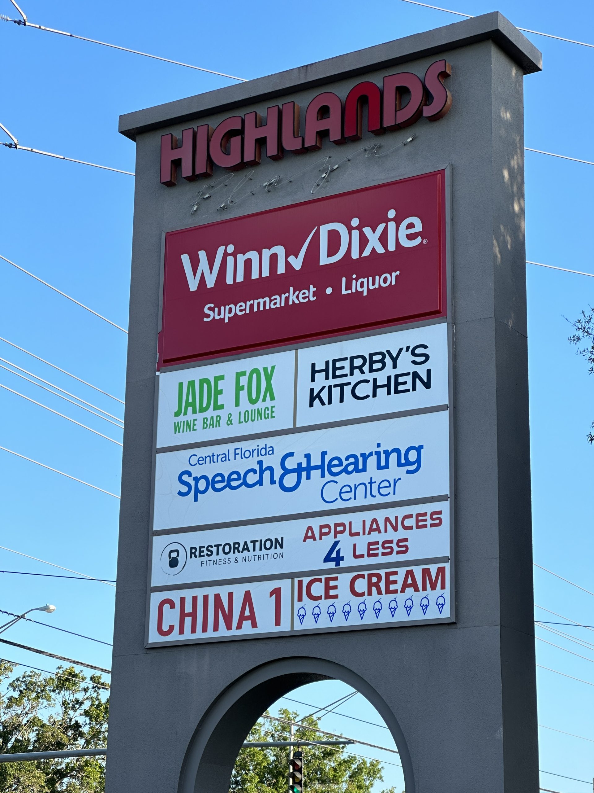 Highlands-Plaza - LkldNow