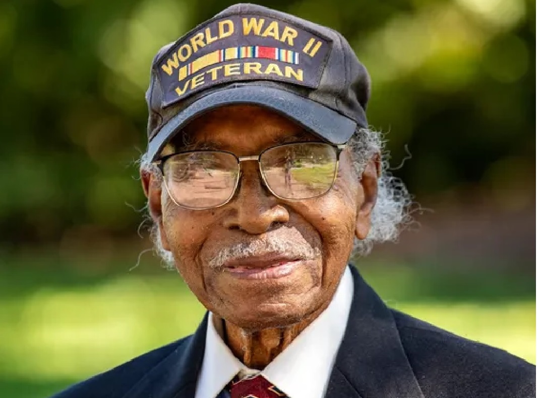 School Board Honors 104-Year-Old Black WWII Veteran - LkldNow