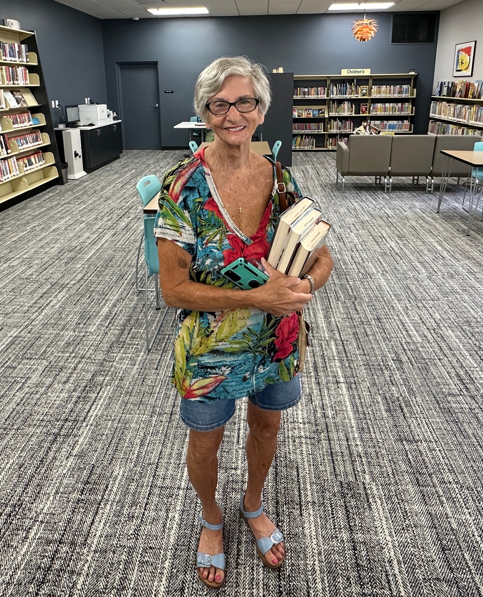 Lakeland's New Kelly Branch Library ‘Small but Nice,’ Patrons Say - LkldNow