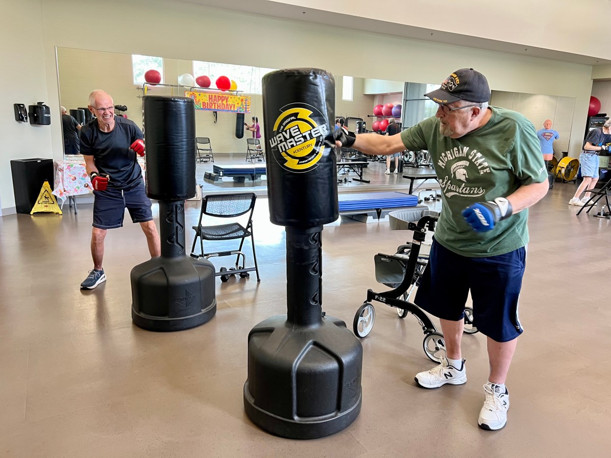 Boxing Class Helps Parkinson's Patients 'Stay Strong and Fight Back ...
