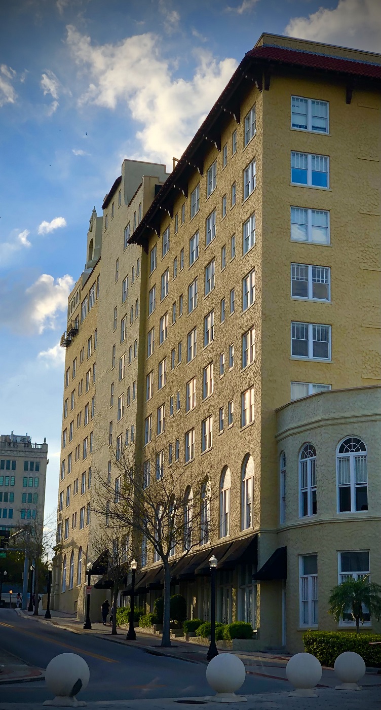 Lake Mirror Tower Backside - LkldNow