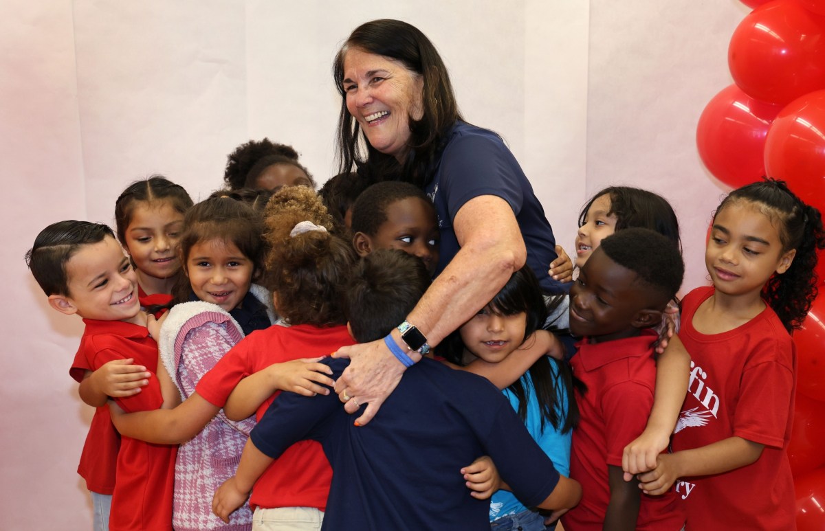 Teachers' Raises Will Arrive Before Christmas - LkldNow