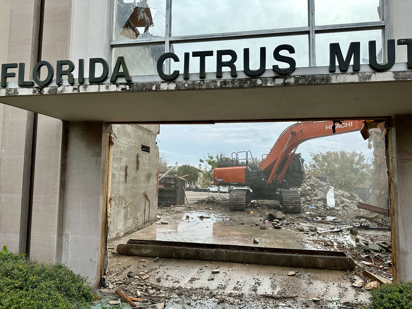 Demolition Starts on 66-Year-Old Florida Citrus Mutual Building - LkldNow