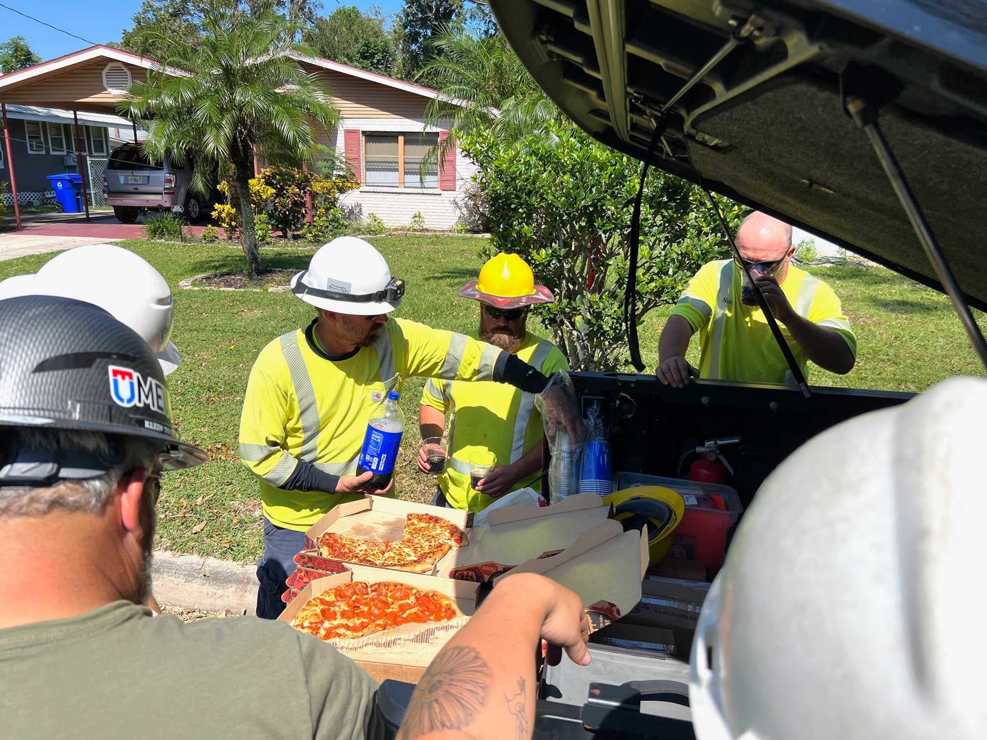 Lakelanders Show Gratitude as Effort to Restore Power Winds Down - LkldNow