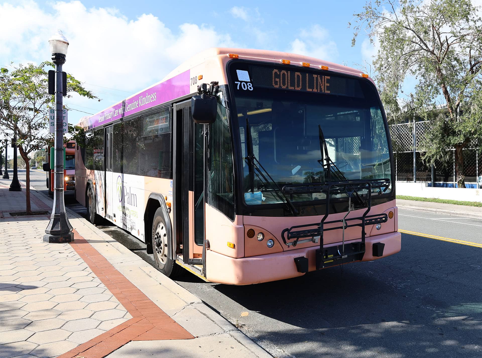 gold-line-bus - LkldNow